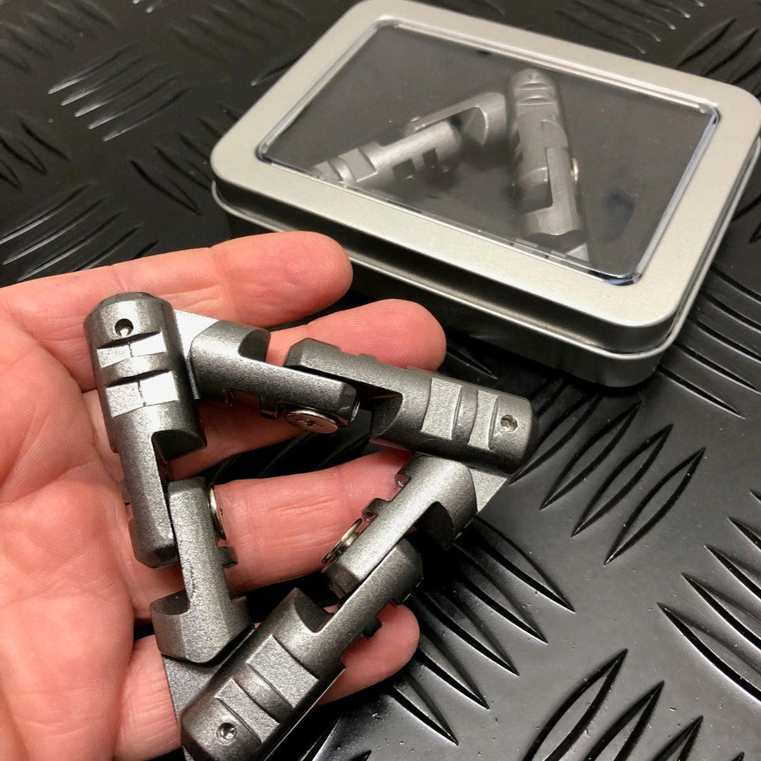 Kaiko Infinity Triangle – FunkyFidgetsShop