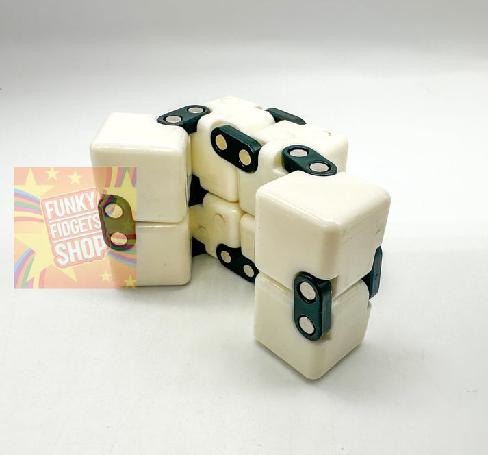 Infinity Cube – FunkyFidgetsShop